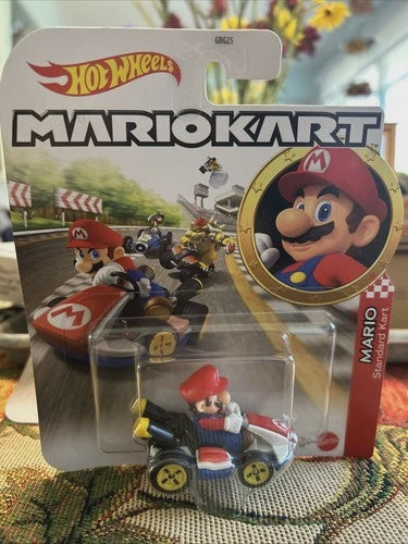 Hot Wheels Mario Kart mario standard kart – Extreme Hobbies